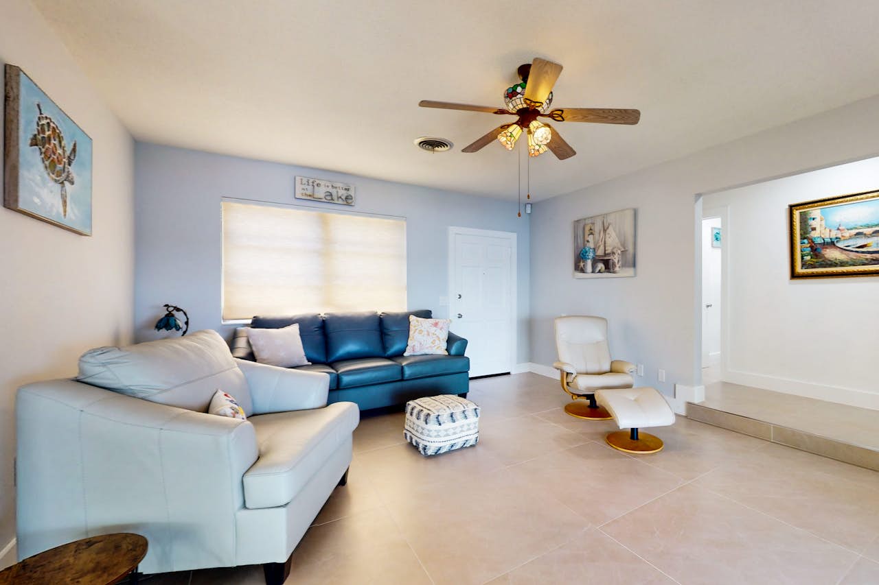 Red Beach Lake Escape | 3 Bed Sebring, FL House | Vacasa