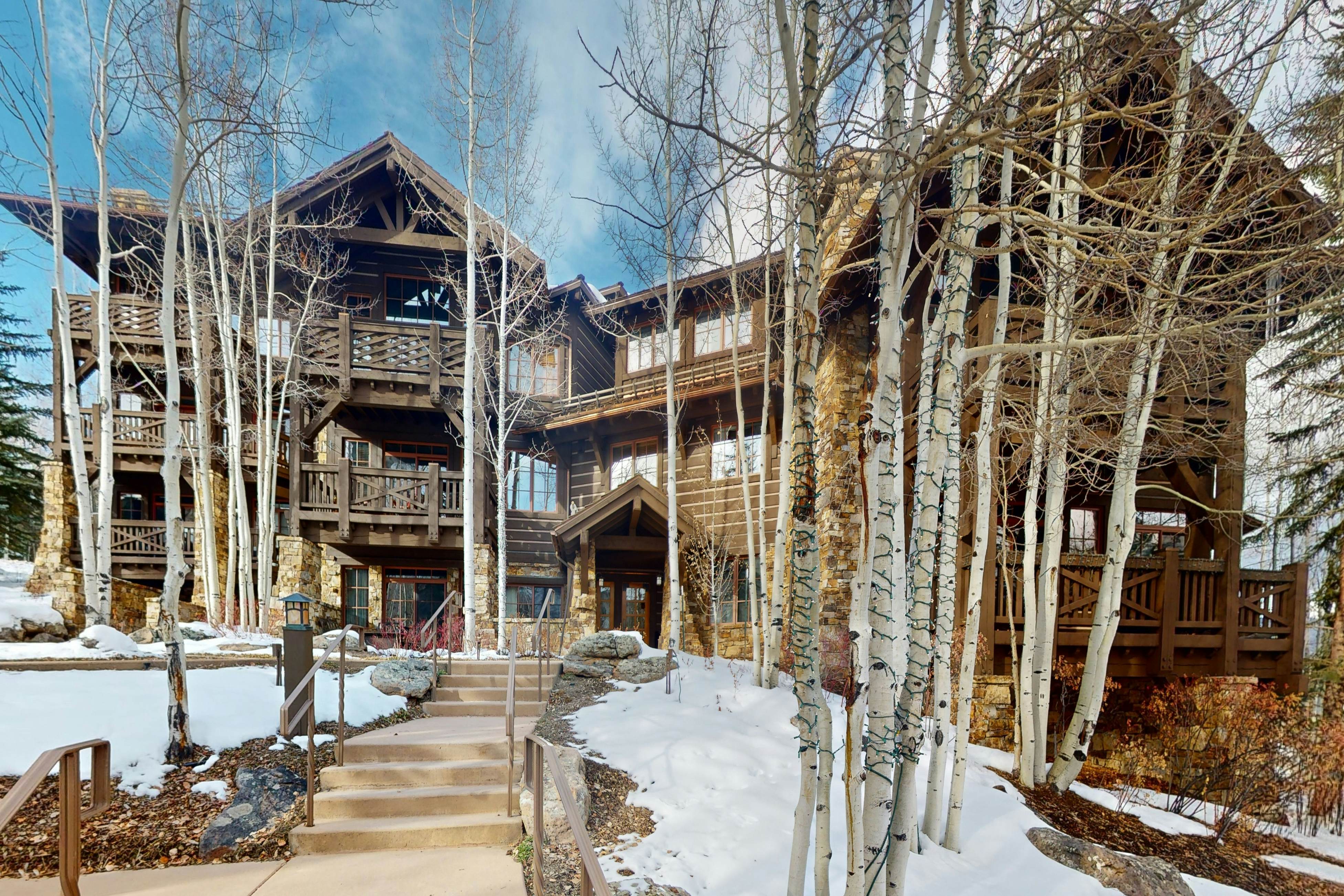 Colorado Cabin Rentals, Vacation Rentals, Ski Chalets | Vacasa