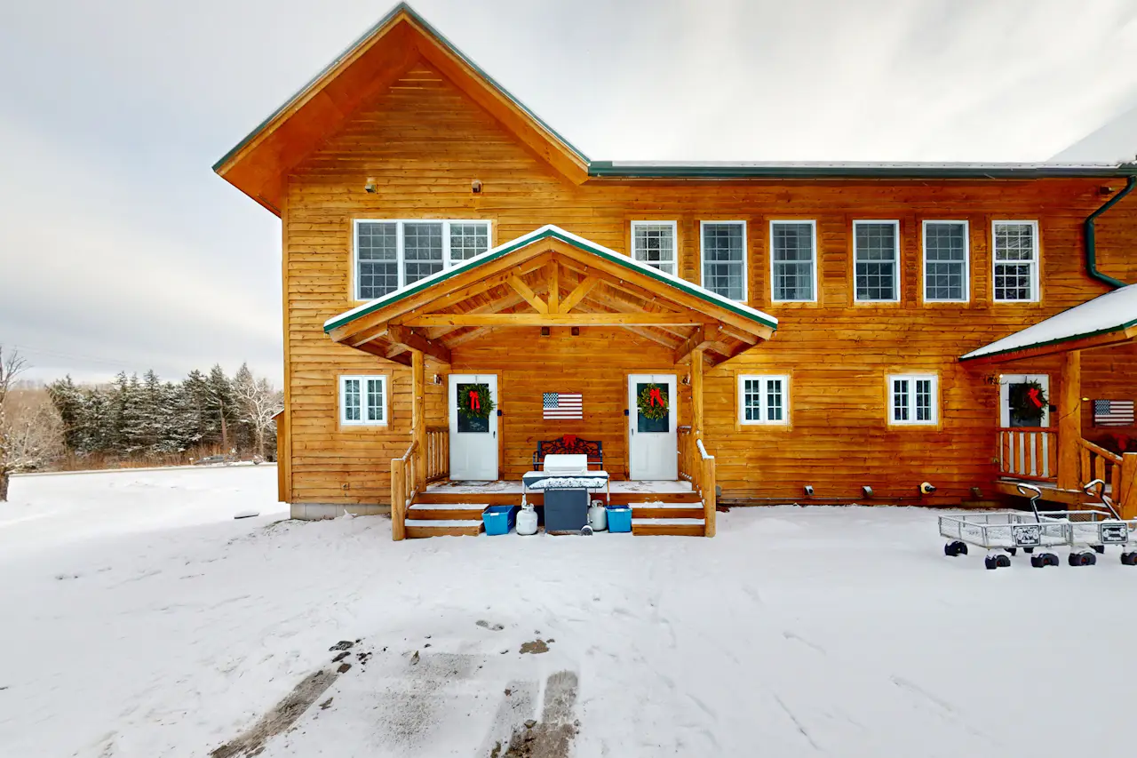 Black Bear Lodge Unit 2 | 3 Bed Smuggles Notch, VT Condo | Vacasa