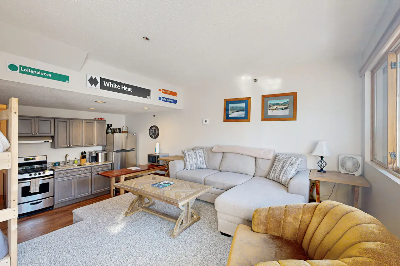 Roadrunner 2 A206 | 0 Bed Newry, ME Studio | Vacasa