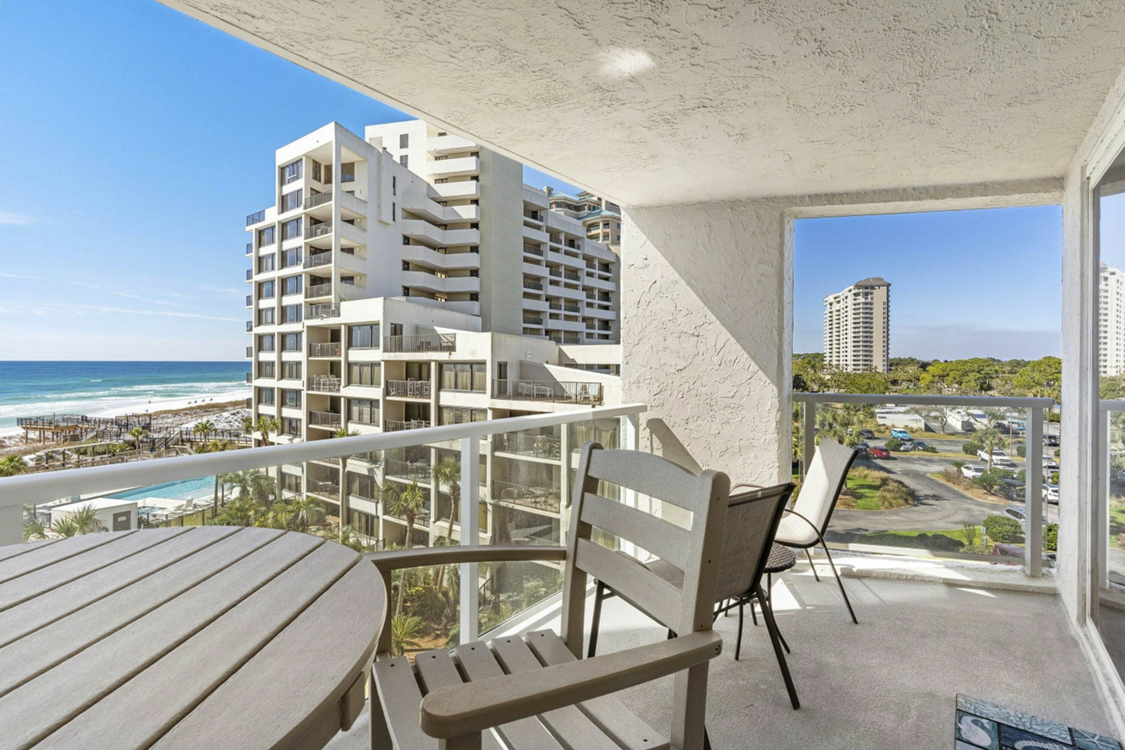 Miramar Beach Rentals, Condos, Vacation Homes, Vacation Rentals | Vacasa