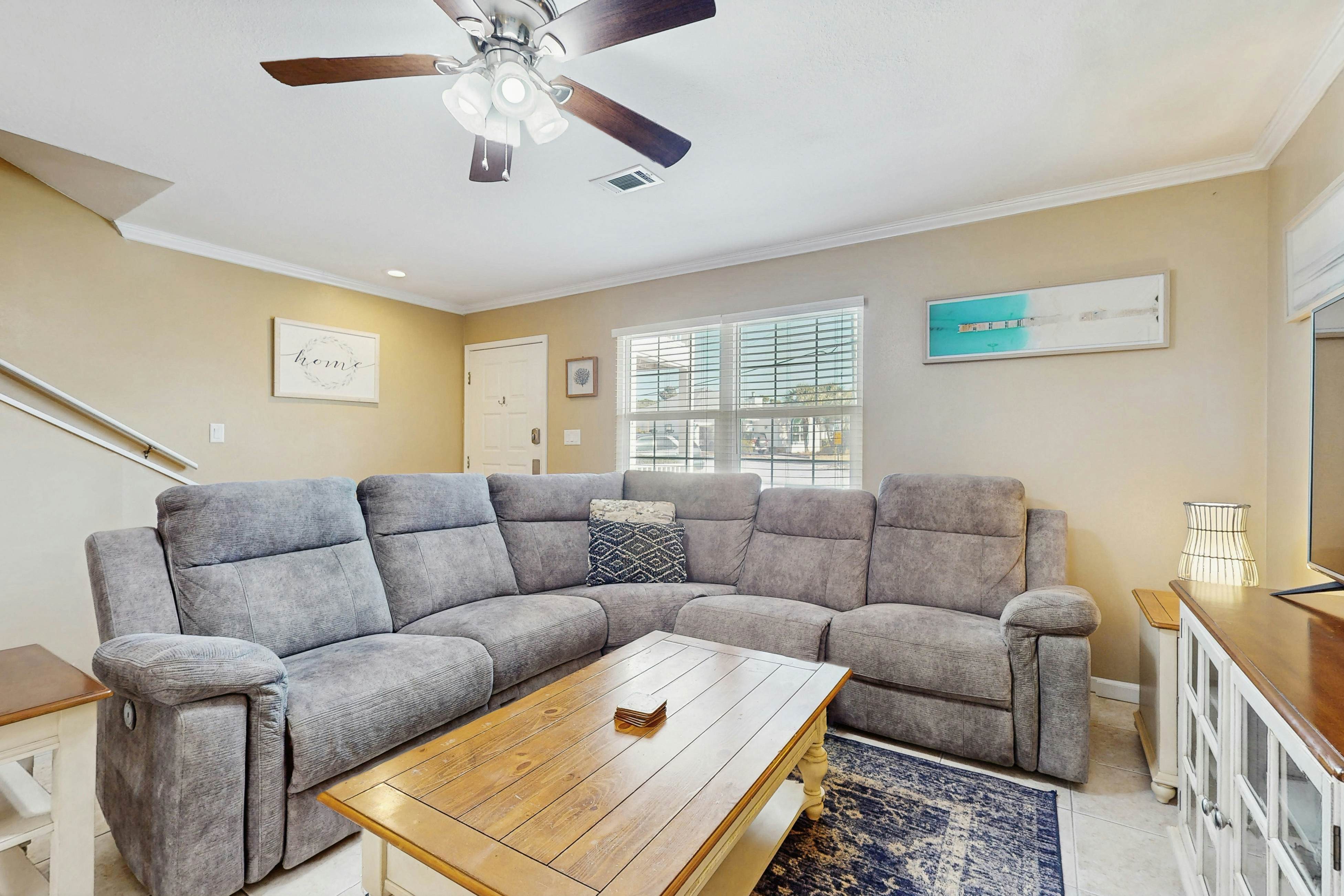 Miramar Beach Rentals, Condos, Vacation Homes, Vacation Rentals | Vacasa