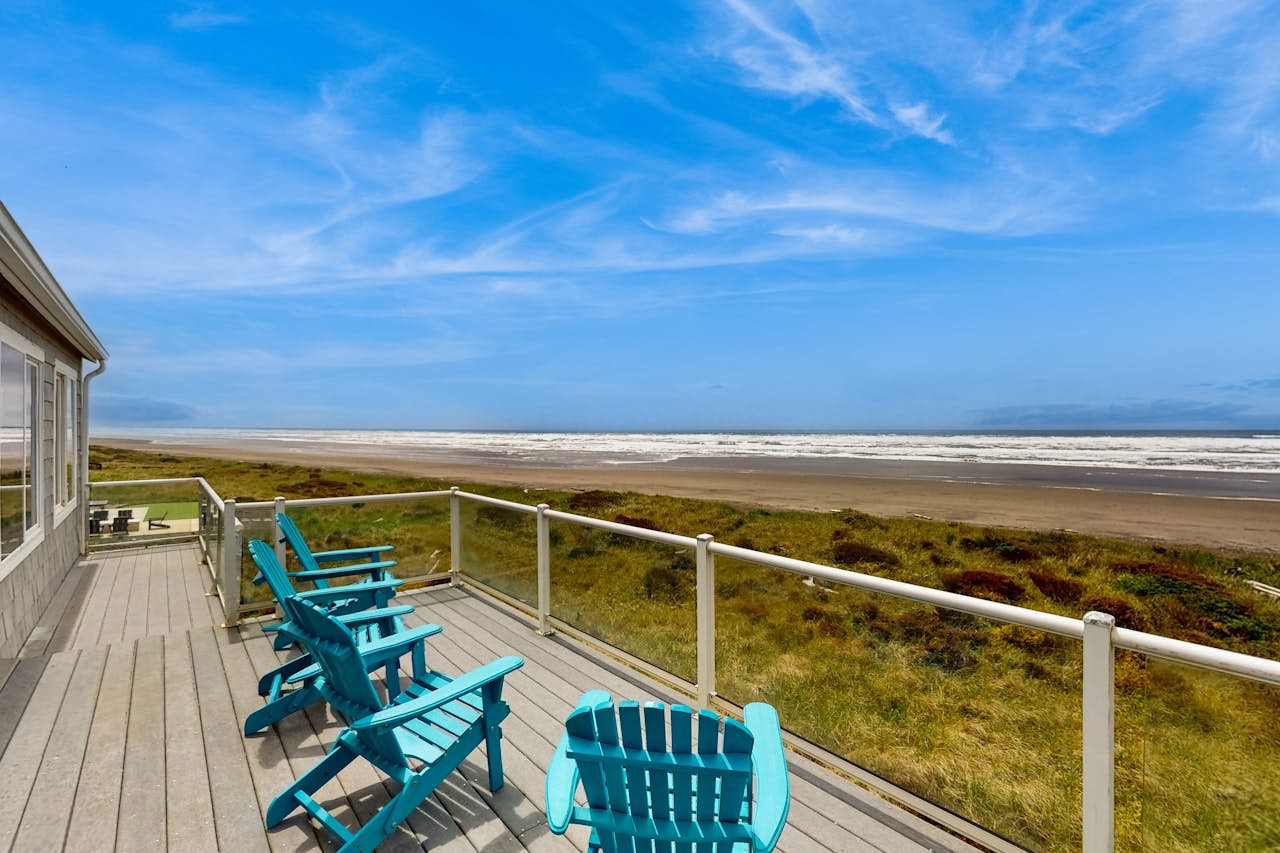 Westport Waves Beach House | 4 Bed Westport, WA House | Vacasa