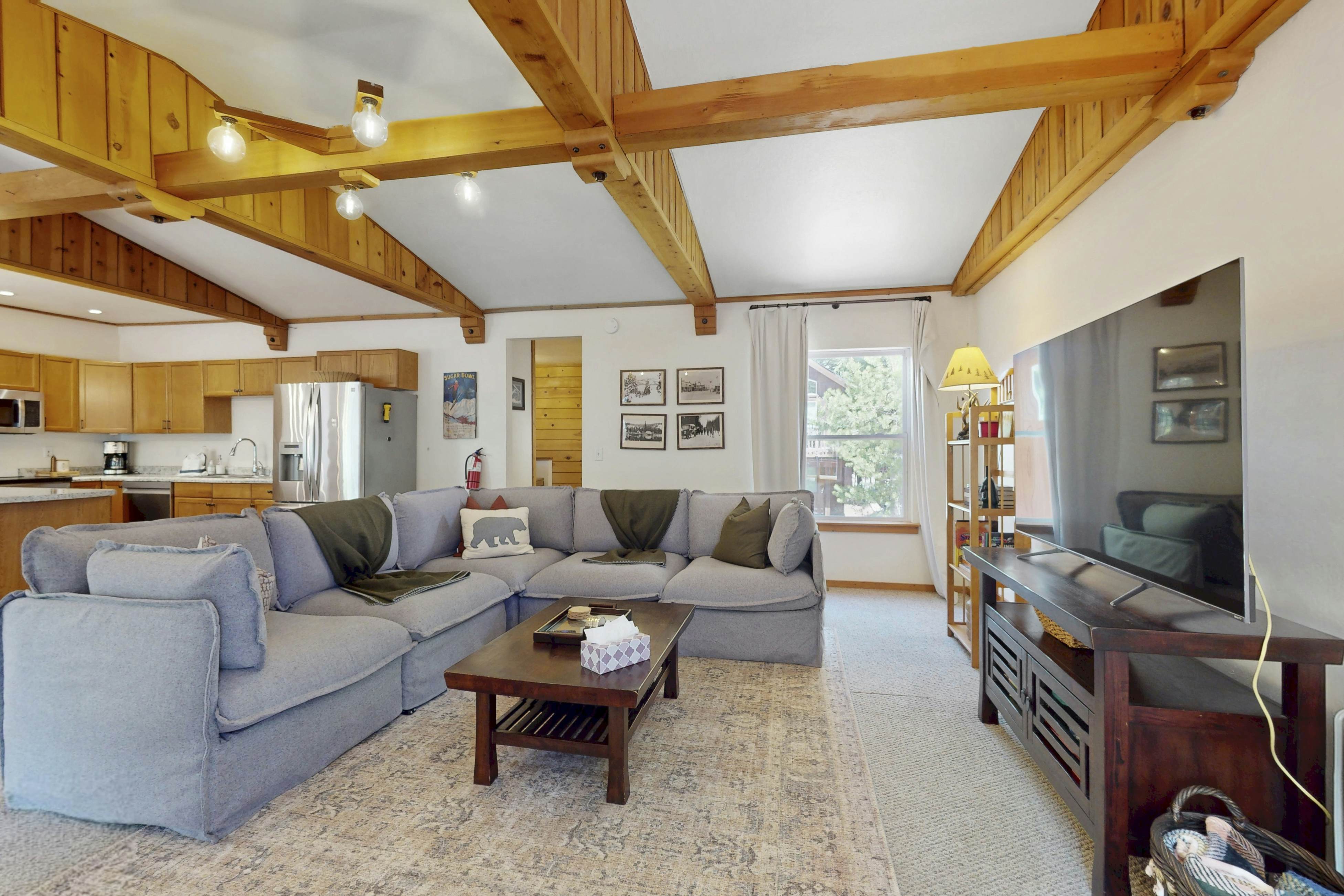 Lake Tahoe Vacation Home Rentals, Condos, Cabins | Vacasa