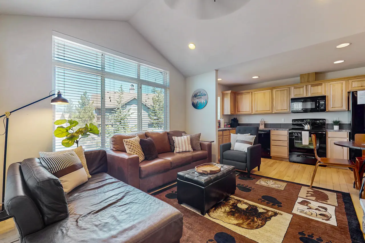 Cascade Cozy at Roslyn Ridge Resort | 2 Bed Ronald, WA Condo | Vacasa