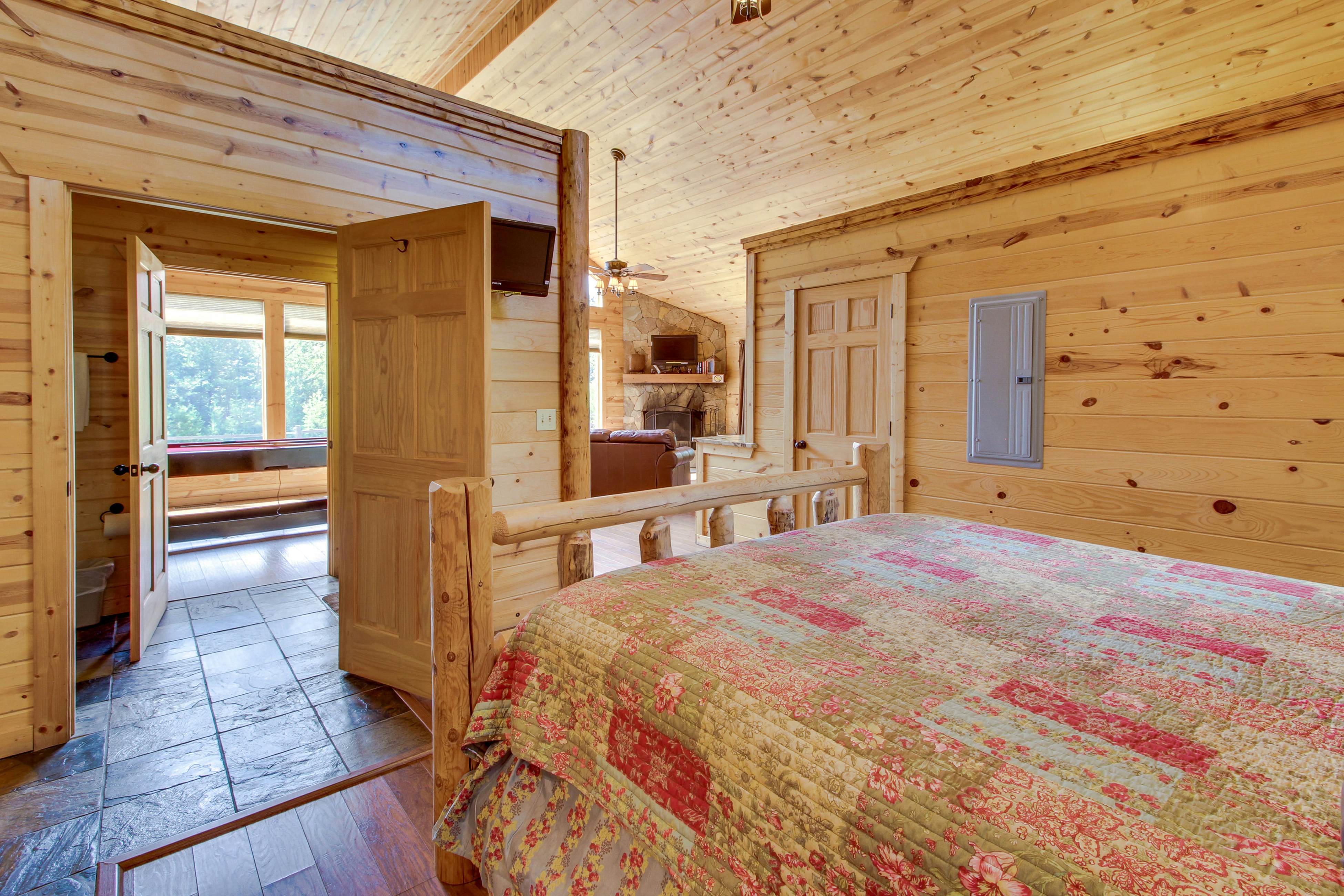 Rustic Charm Cabin | 1 BD Sautee Nacoochee, GA Vacation Rental | Vacasa