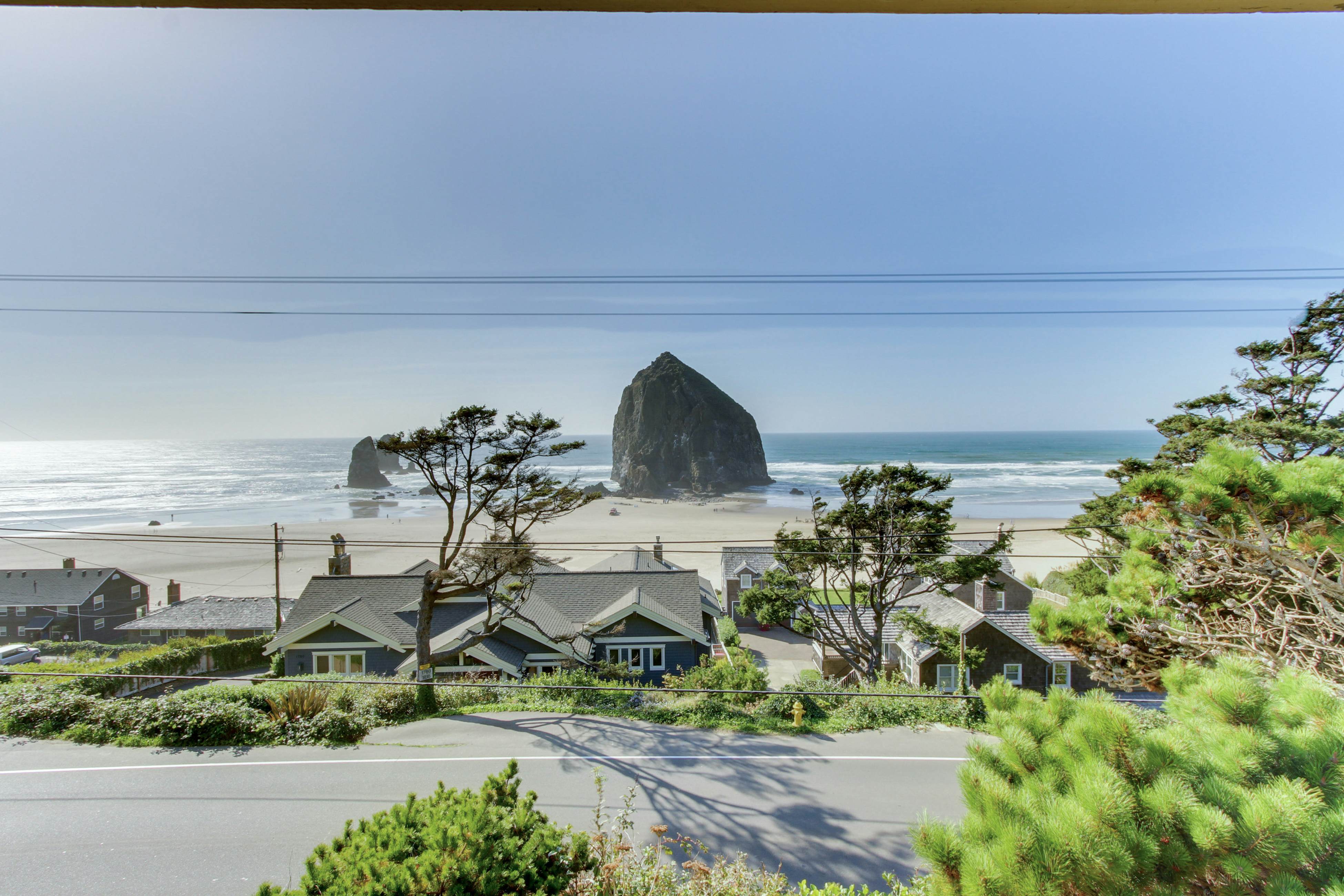Haystack Views Vacation Rental | 4 BD Cannon Beach, OR Vacation Rental ...