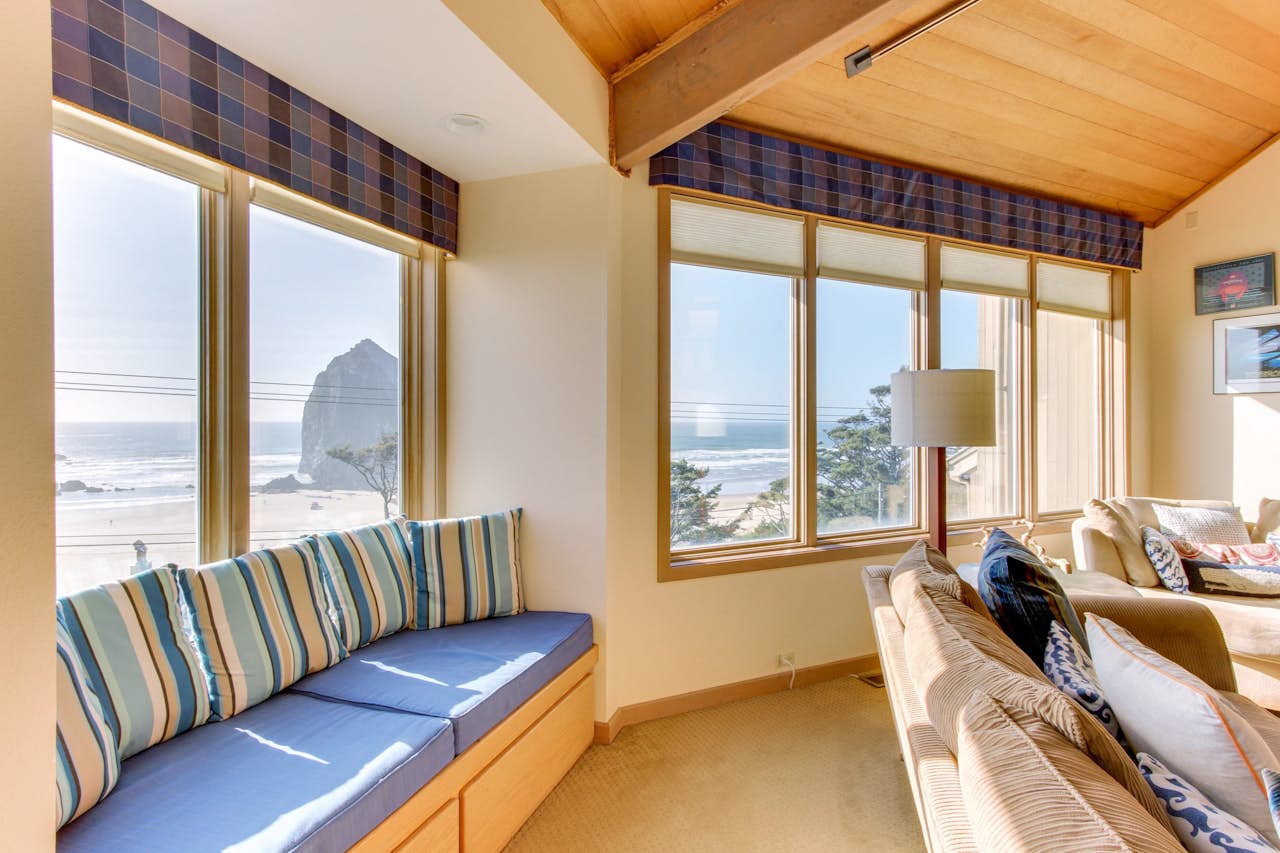 Haystack Views Vacation Rental | 4 Bed Cannon Beach, OR House | Vacasa