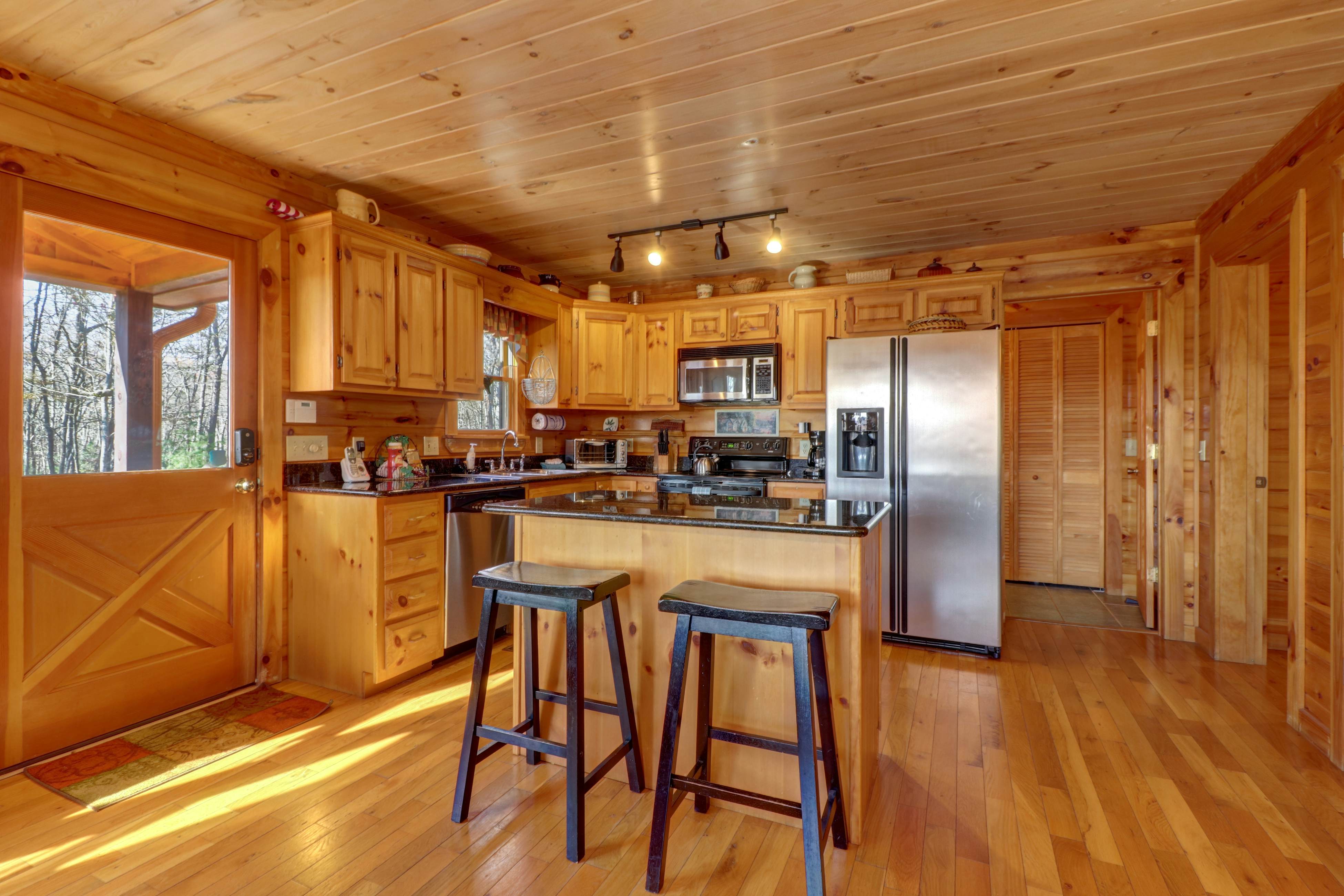 Jacob's Ridge Hideaway | 2 BD Blue Ridge, GA Vacation Rental | Vacasa