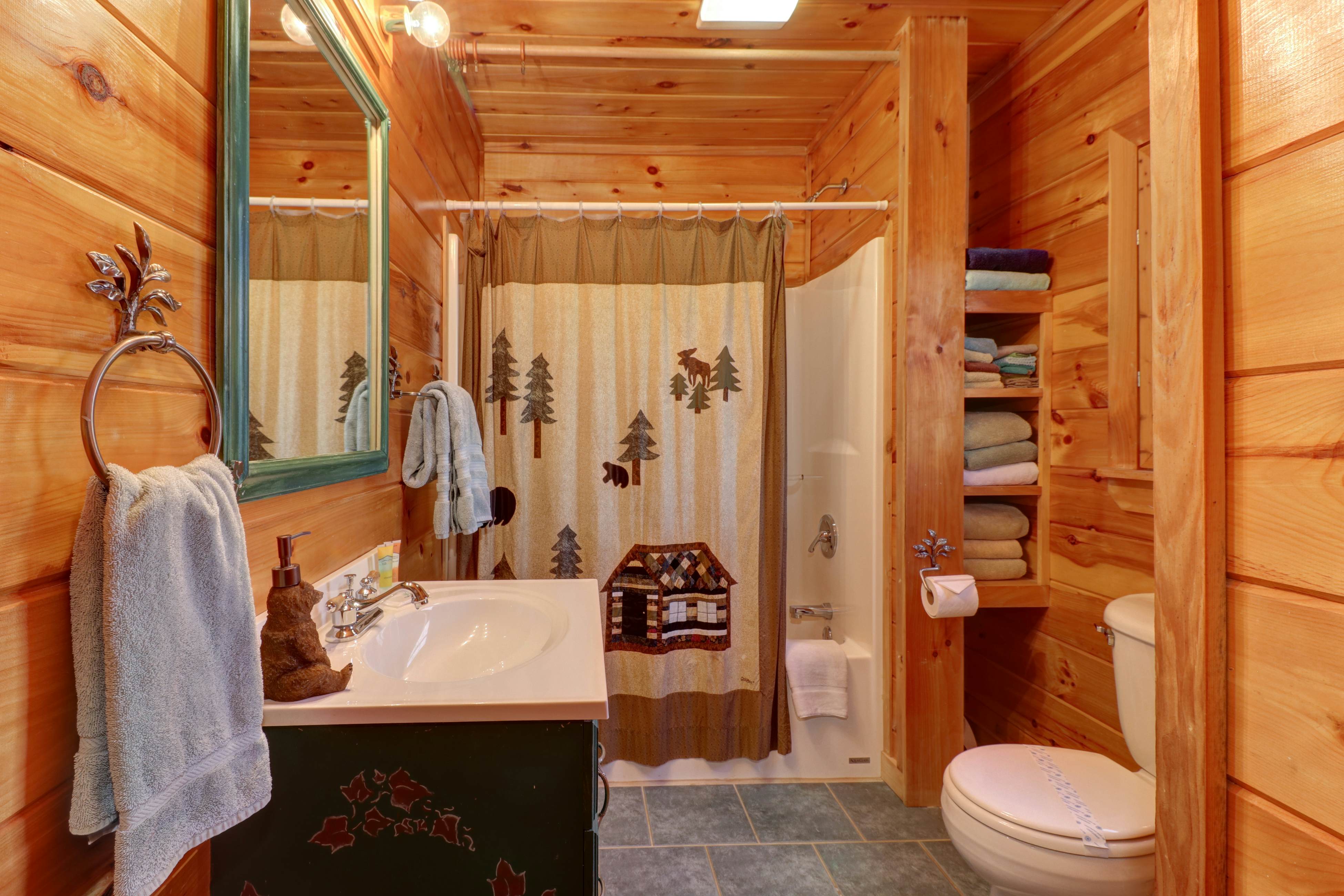 Jacob's Ridge Hideaway | 2 BD Blue Ridge, GA Vacation Rental | Vacasa