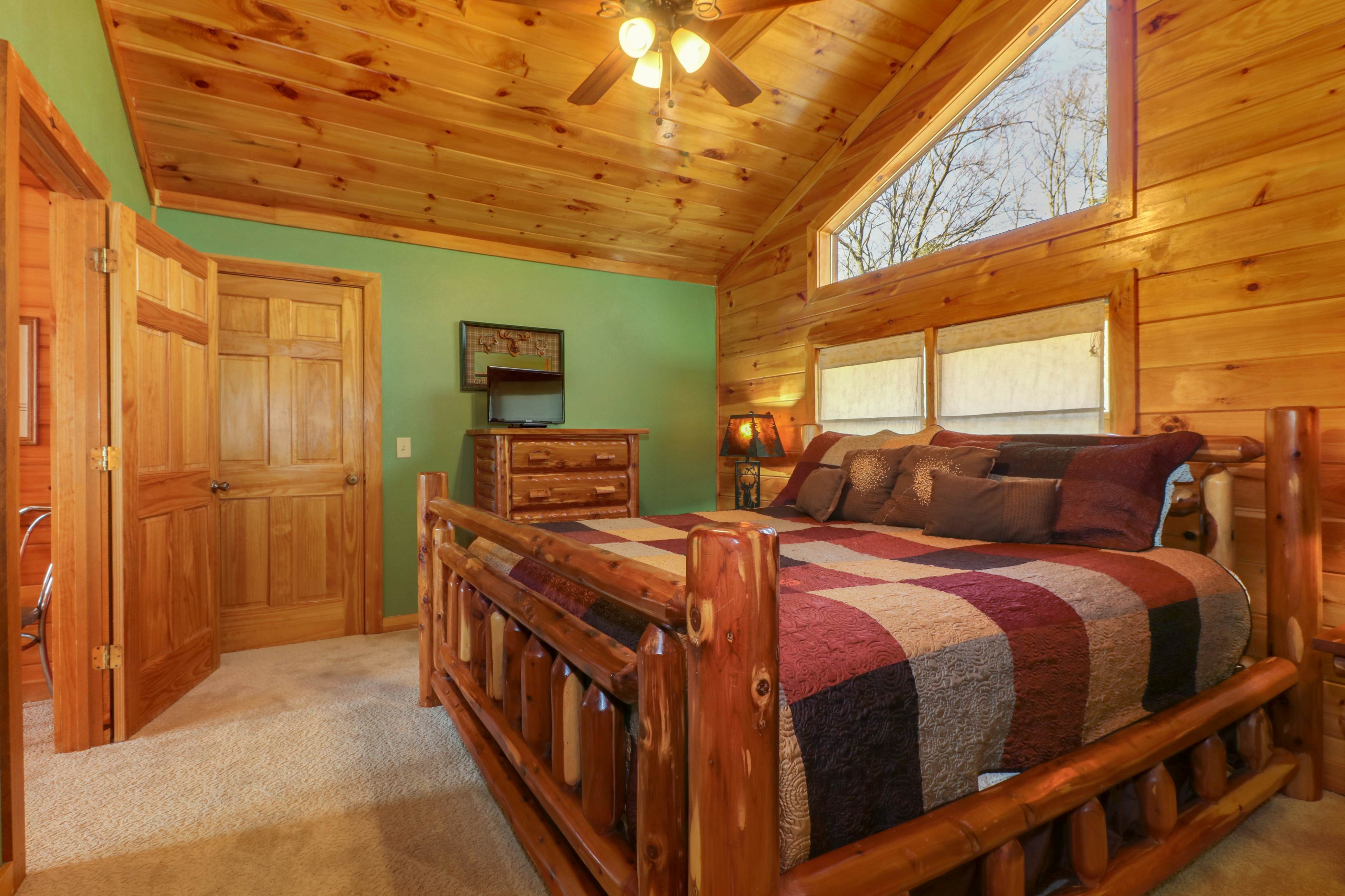 Jacob's Ridge Hideaway | 2 BD Blue Ridge, GA Vacation Rental | Vacasa