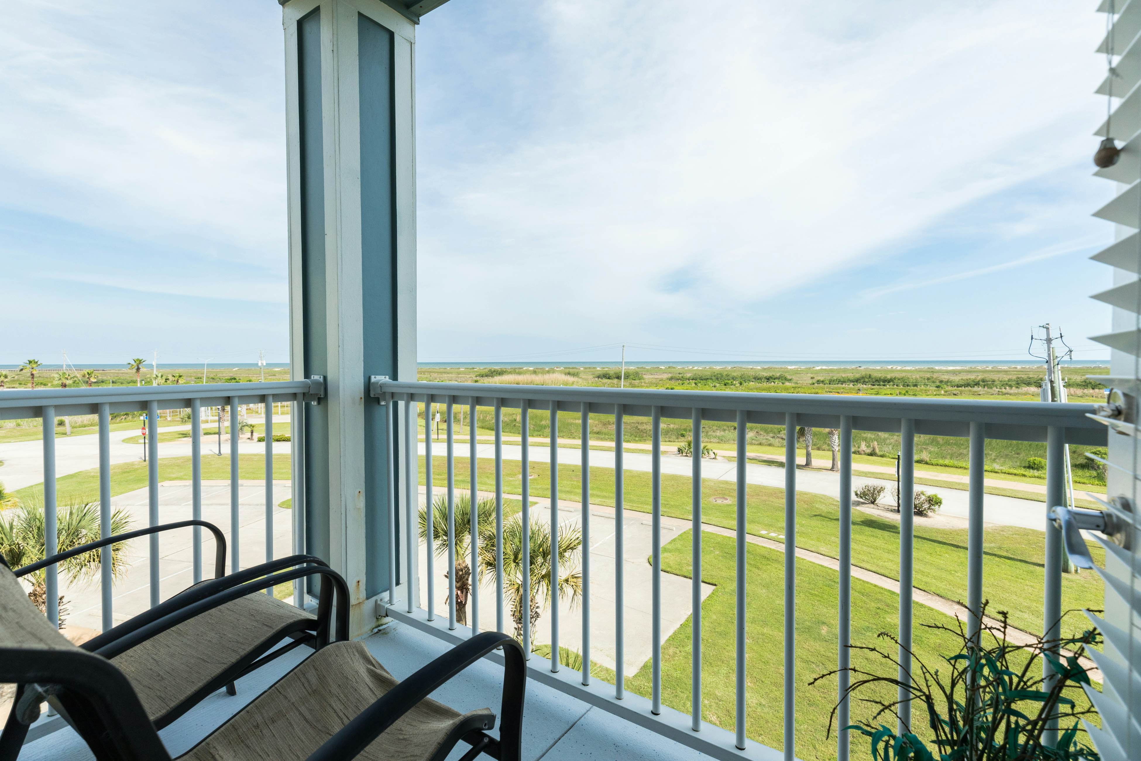 Pointe West Resort: Beach Retreat | 3 BD Galveston, TX Vacation Rental ...