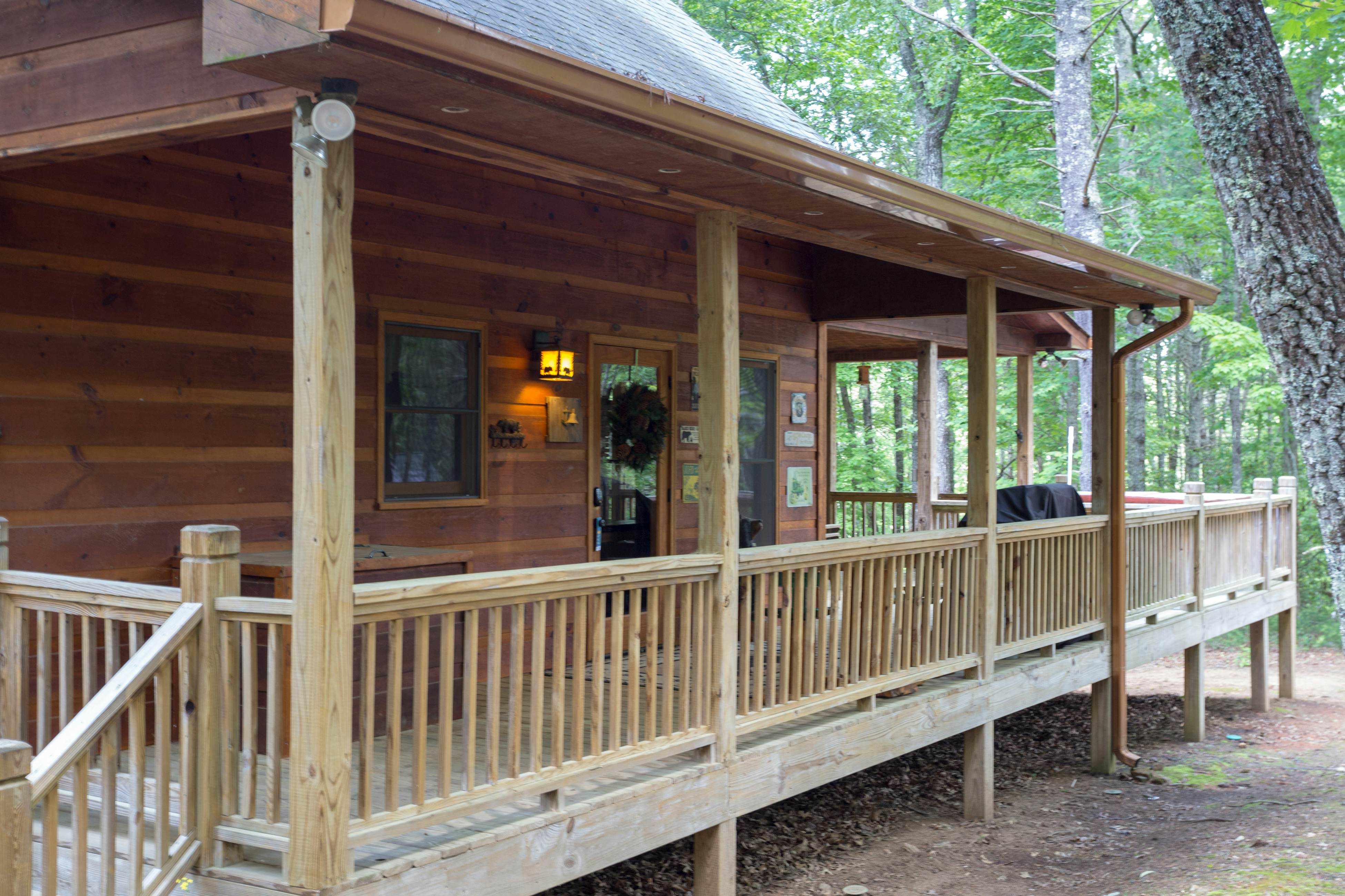 Jack Bear's Cabin | 2 BD Blue Ridge, GA Vacation Rental | Vacasa