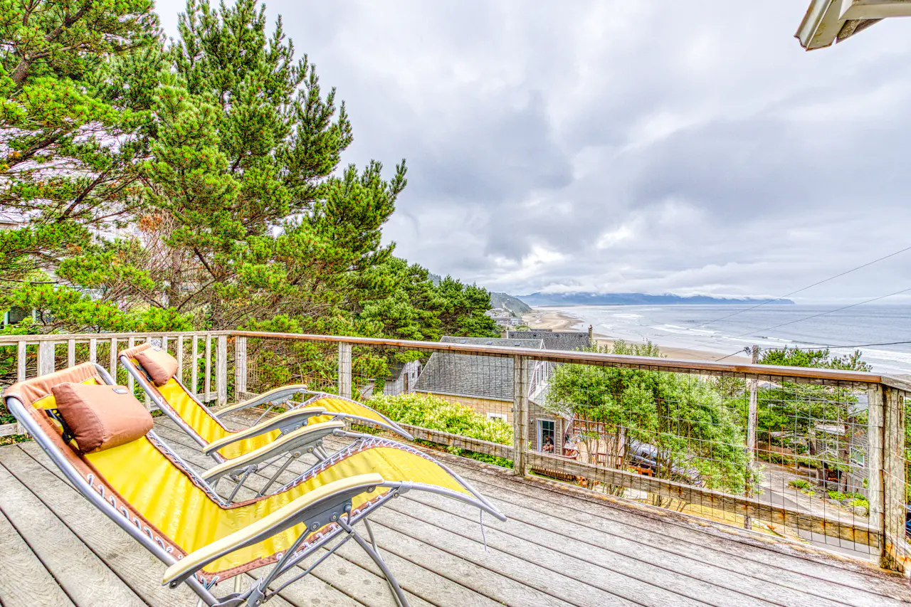 Hillside home with exceptional ocean view near the beach dog friendly ...