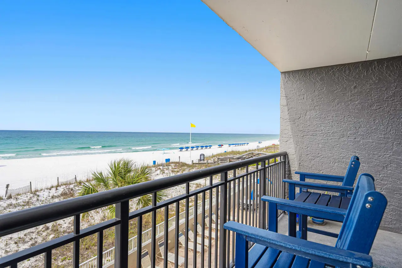 Great beachfront condo with pool & tennis - quick drive to dining | 1 ...