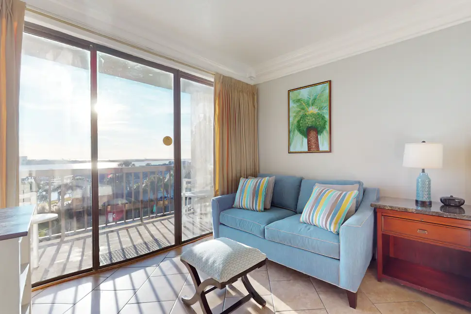 Cozy studio condo with water views, pools & amazing location | 0 Bed ...